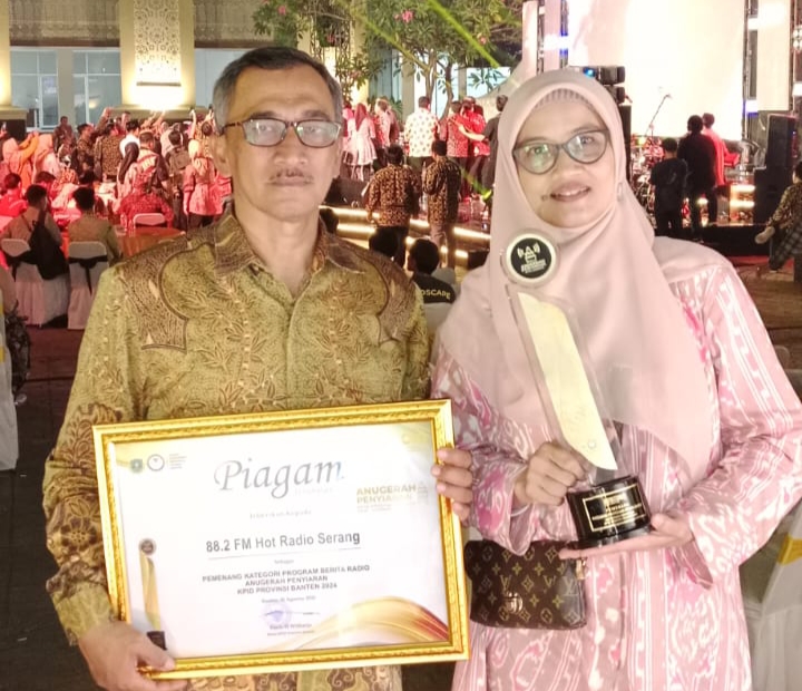 Hot Radio Sabet Penghargaan Anugerah Penyiaran KPID Banten 2024 ...